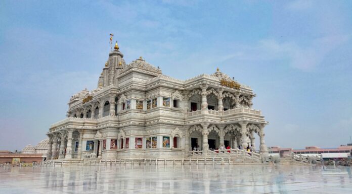 Prem Mandir Vrindavan History, Timings, How to Reach