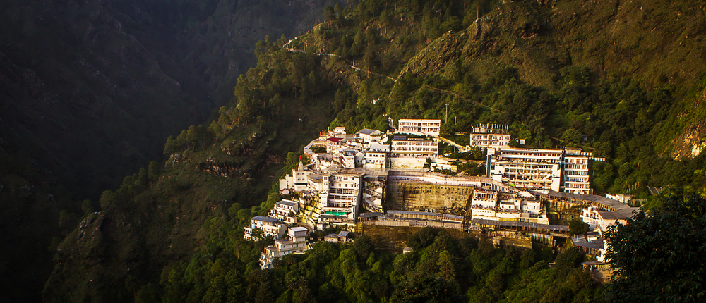 Vaishno Devi Temple Jammu - History, Timings, How to Reach