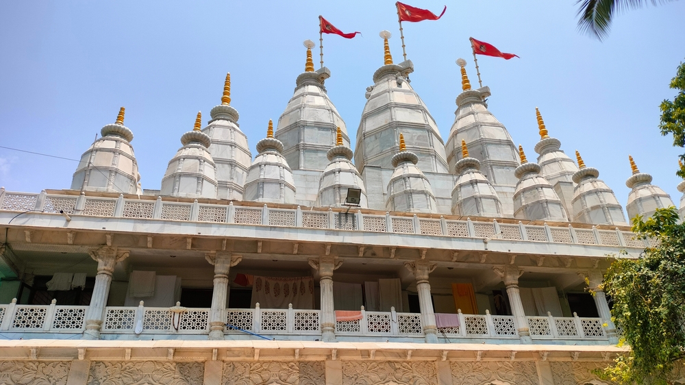 Iskcon Temple Thane | AbhiBus Travel Blog